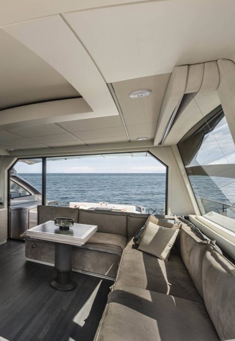 Pershing X6 - 62 ft - Yacht Club Sorrento